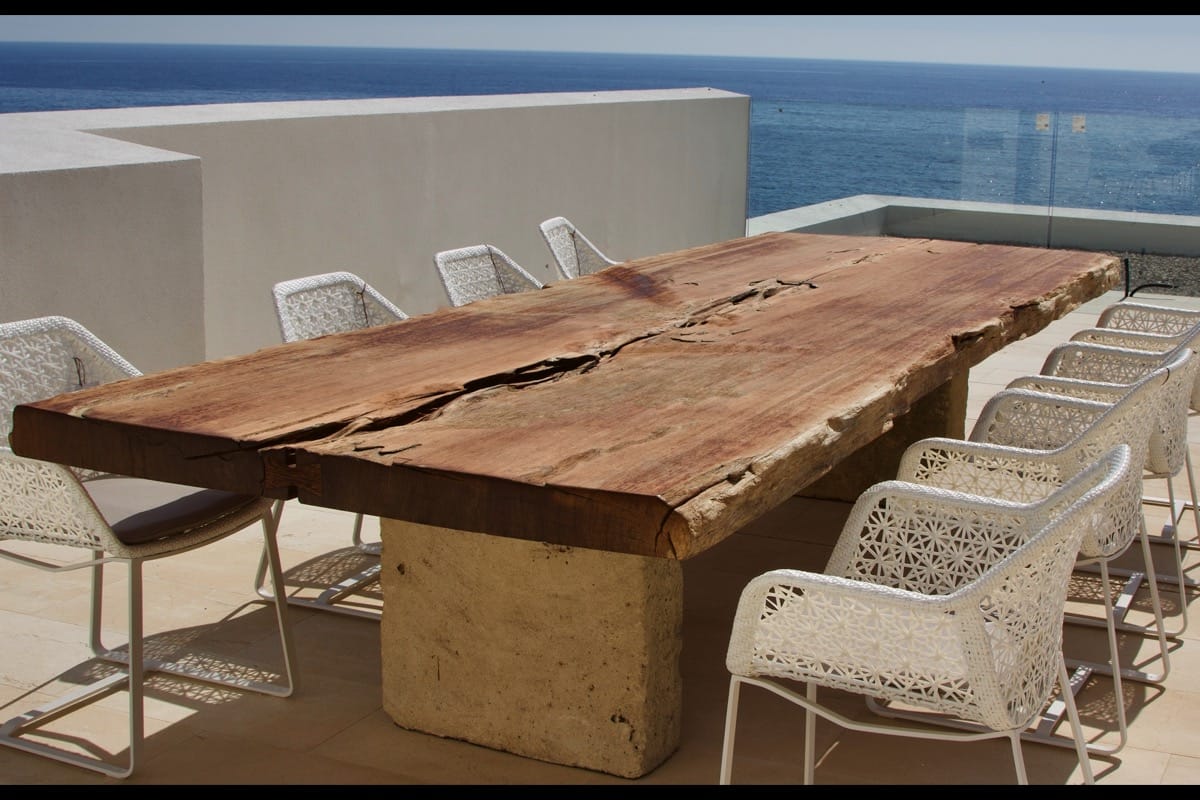 Large wooden dining tables on Mallorca - Living in Mallorca