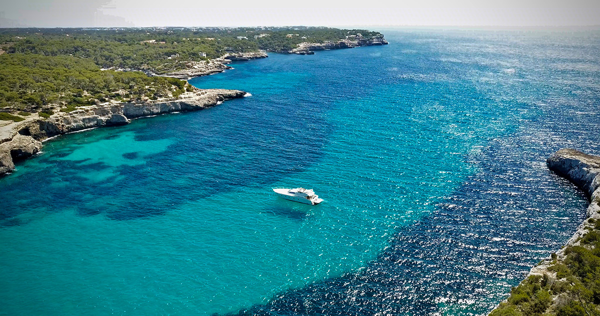 You can relax with Ocean Dream Charter Mallorca - Living in Mallorca