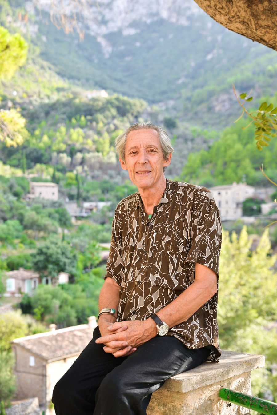 Deià artist Arturo Rhodes - Living in Mallorca