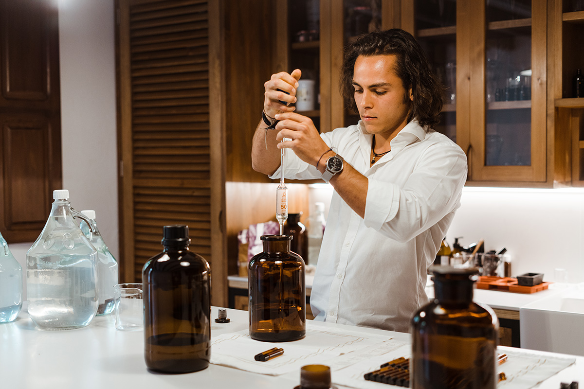 Bespoke home scents made in Mallorca - Living in Mallorca