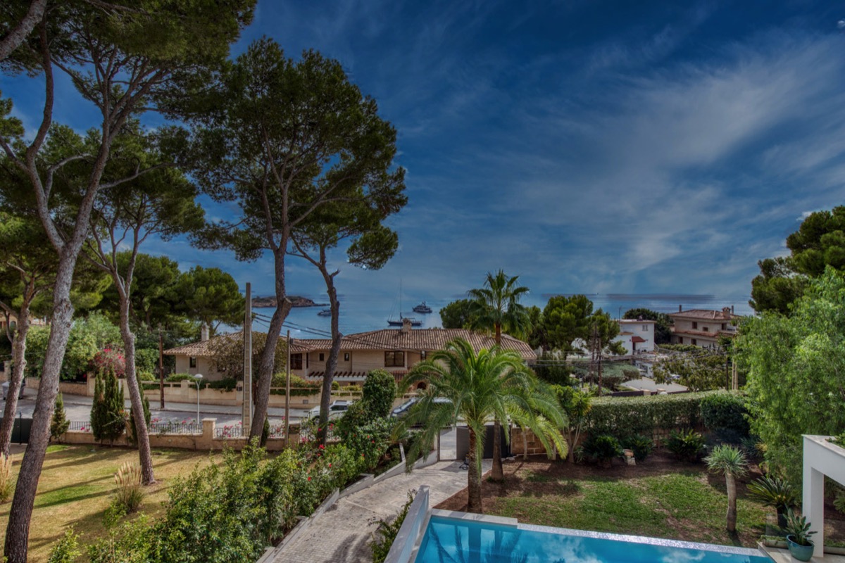 An impressive Villa in Old Bendinat - Living in Mallorca