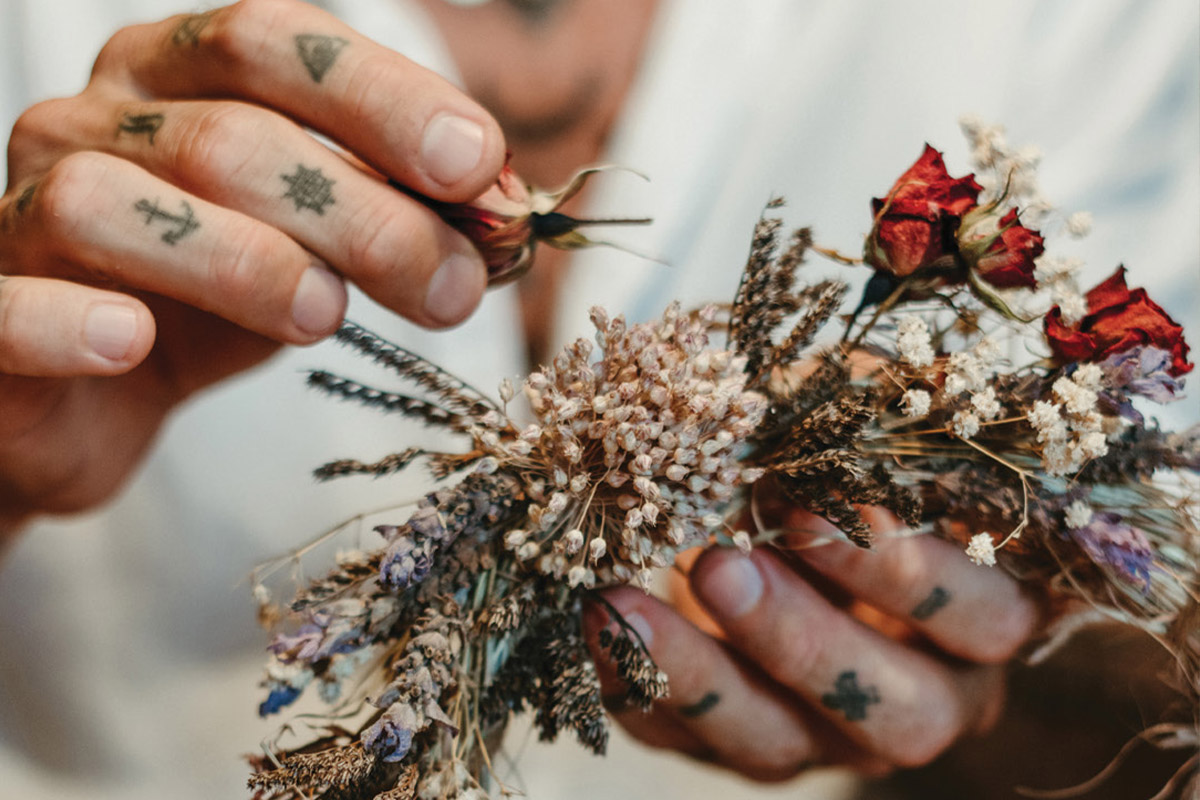 Meet the artist and plant-lover Lucas Riso - Living in Mallorca